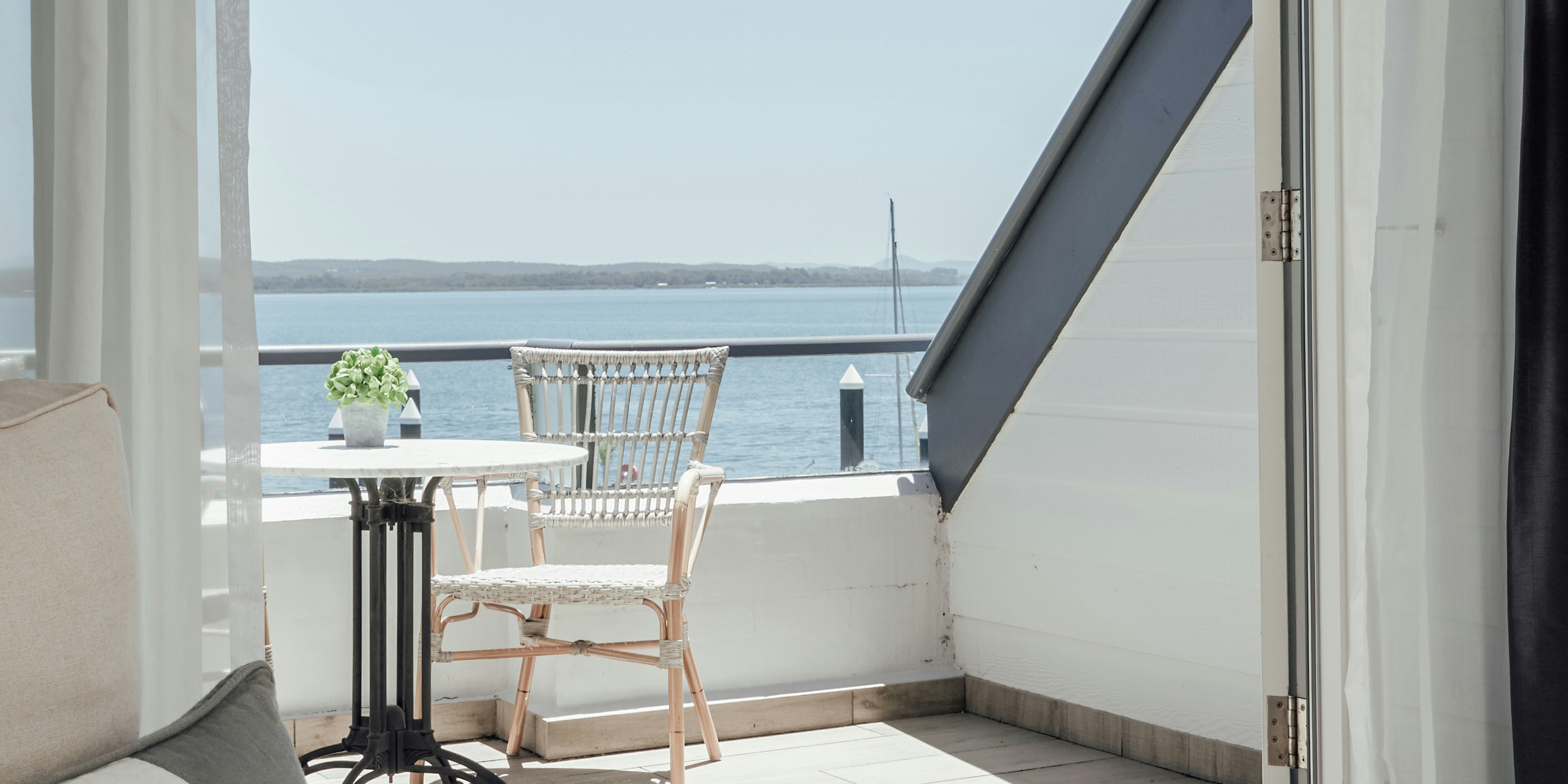 Loft - Luxury Accommodation in Port Stephens | The Anchorage Port Stephens