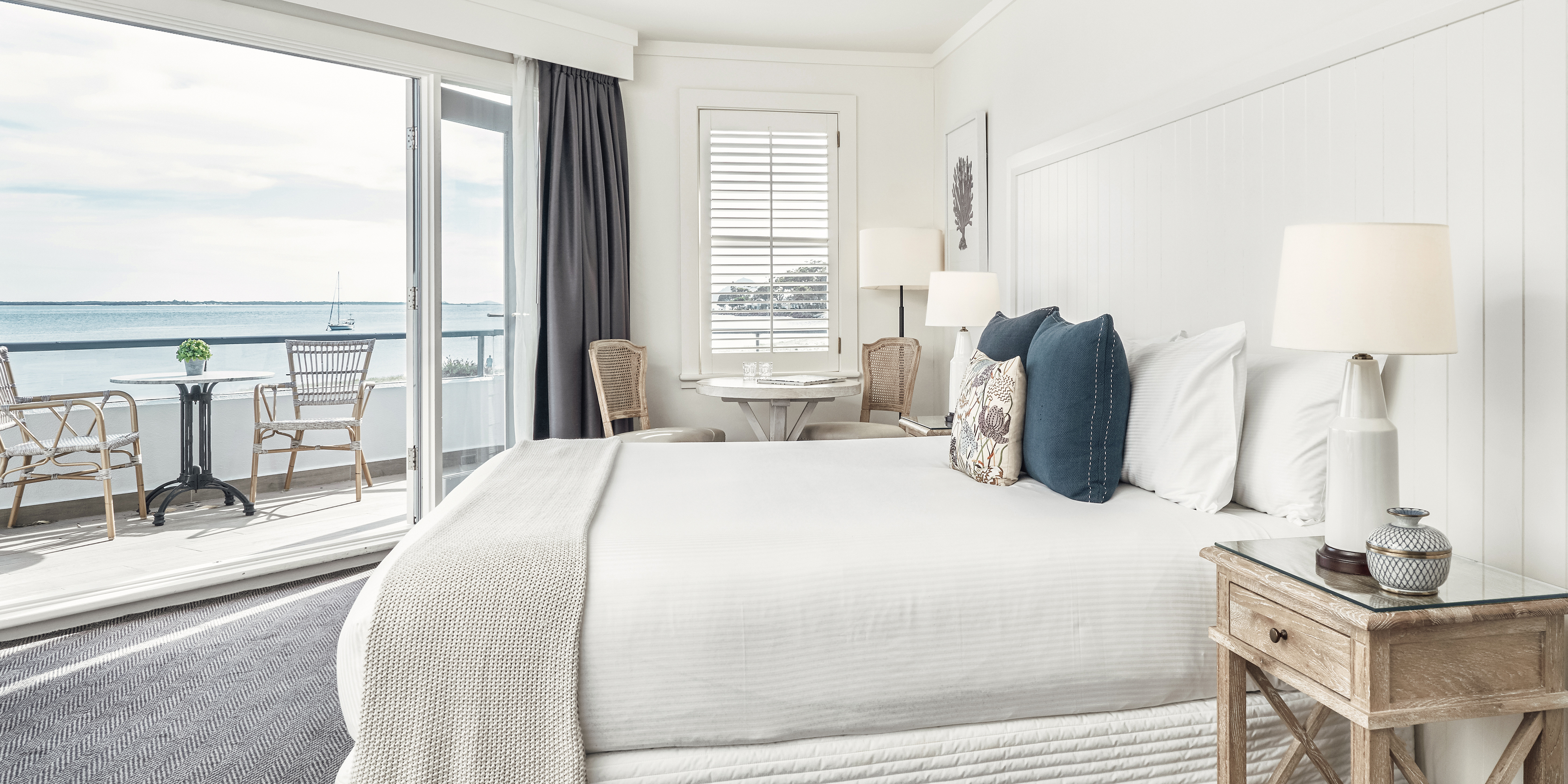 Anchorage Room - Luxury Accommodation in Port Stephens | The Anchorage ...