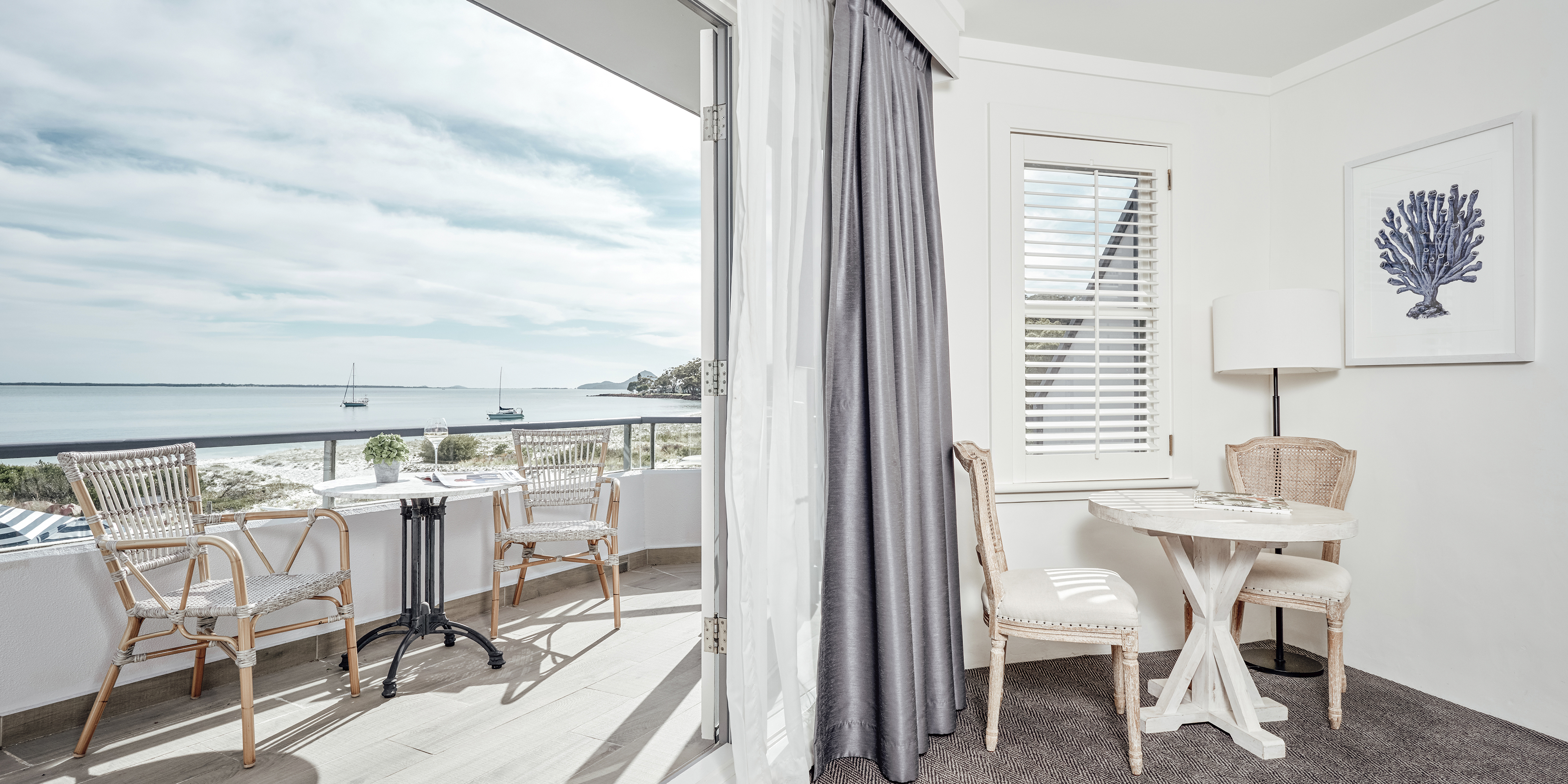 Anchorage Room - Luxury Accommodation in Port Stephens | The Anchorage ...